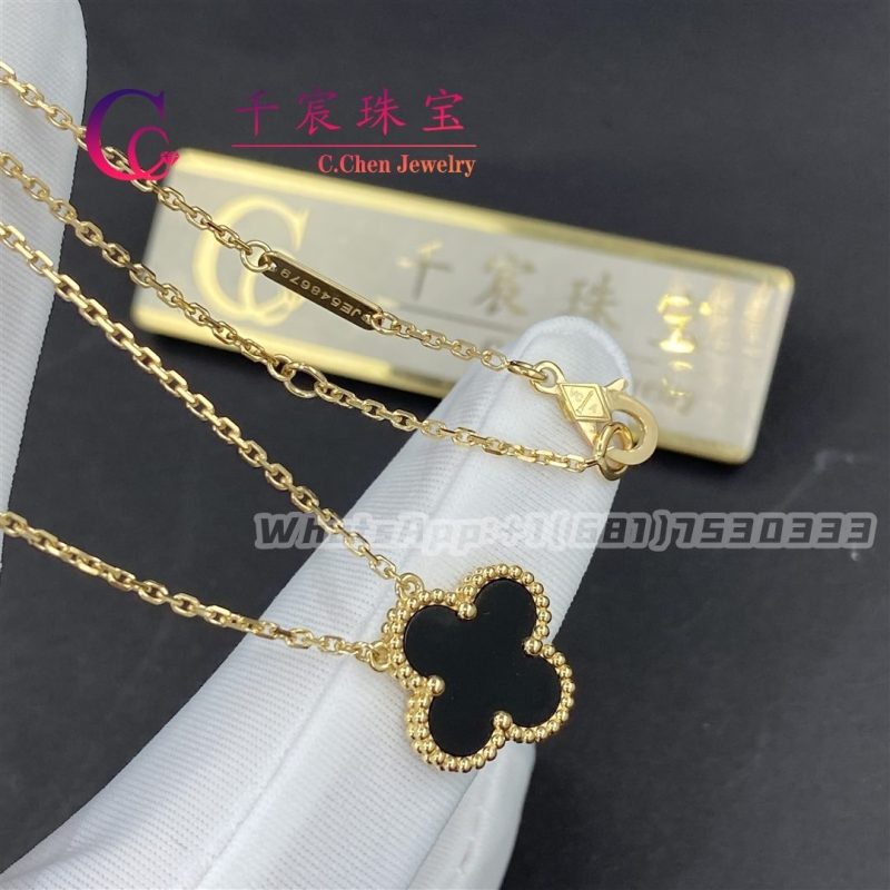 Van Cleef & Arpels Vintage Alhambra Pendant Onyx VCARA45800 – C Chen ...