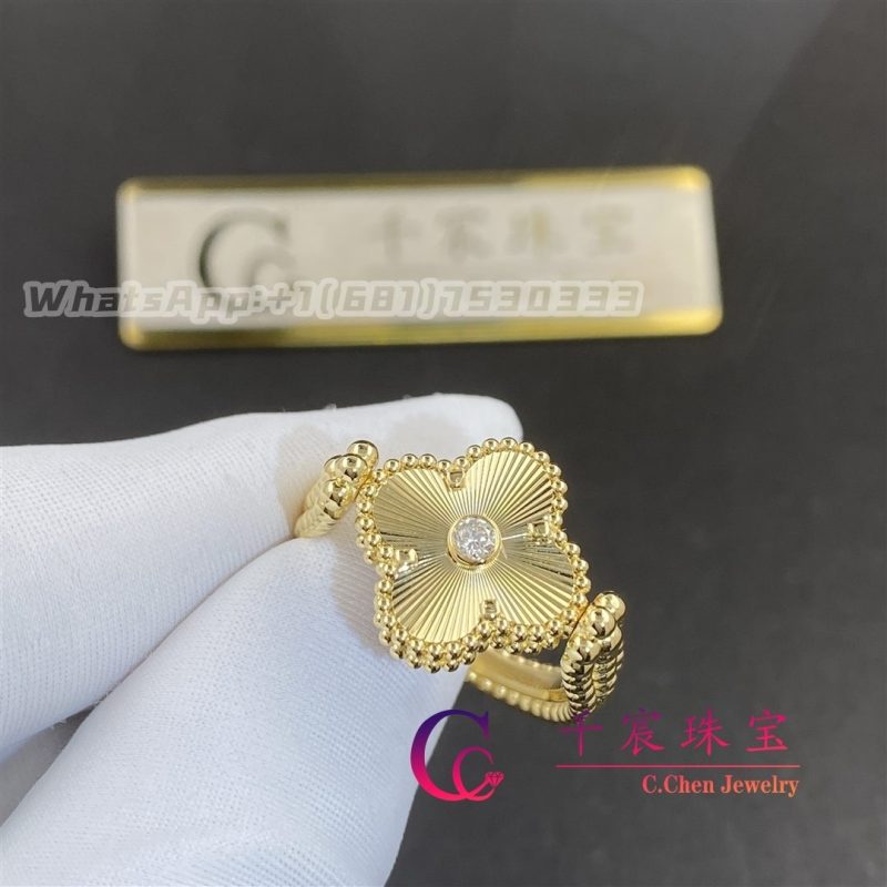 Van Cleef & Arpels Vintage Alhambra reversible ring 18K yellow gold ...